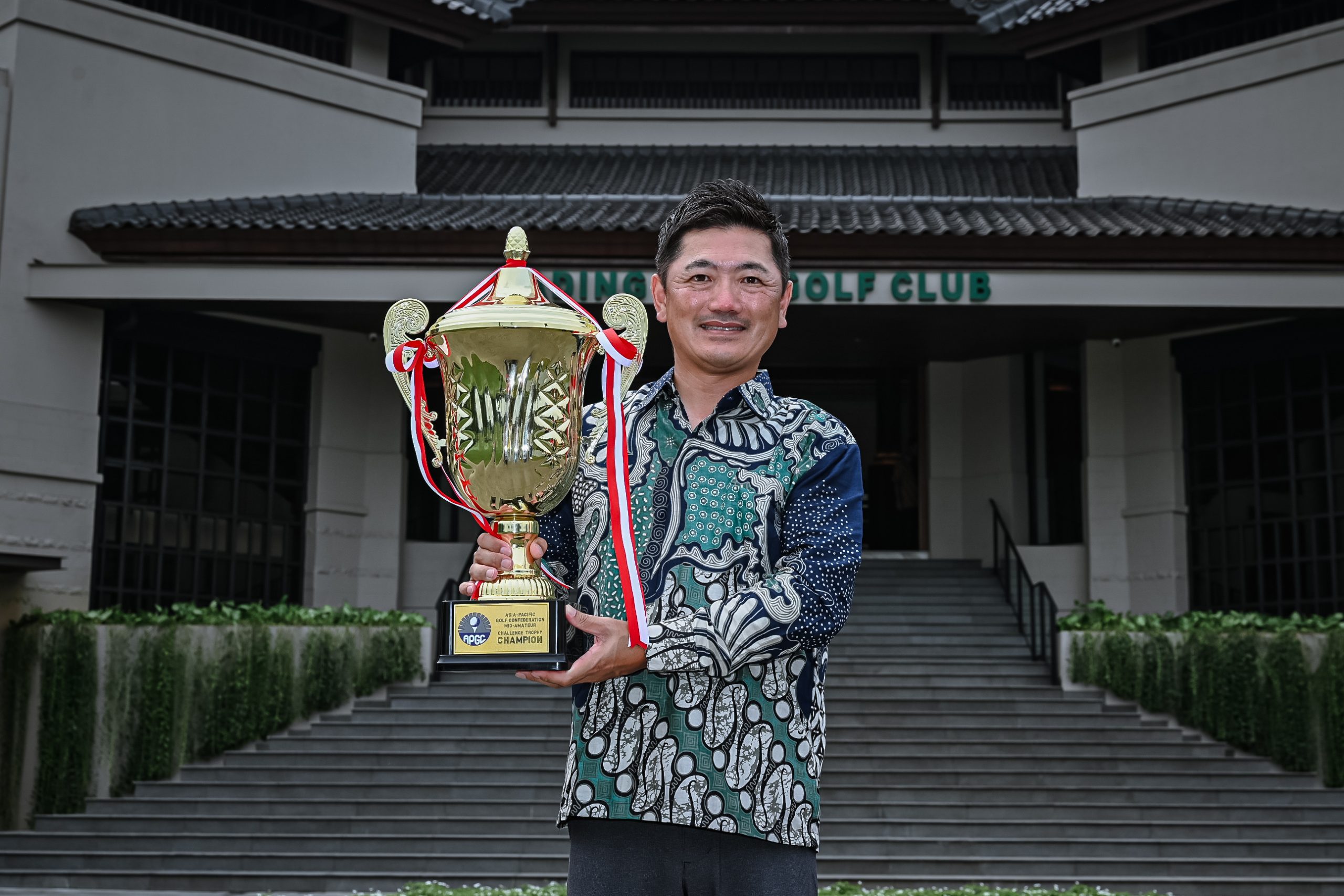 豊島豊がAPGCミッドアマチュアゴルフ選手権総合順位で初代チャンピオンに。稲葉一馬も総合順位で2位入賞 | JGA 日本ゴルフ協会